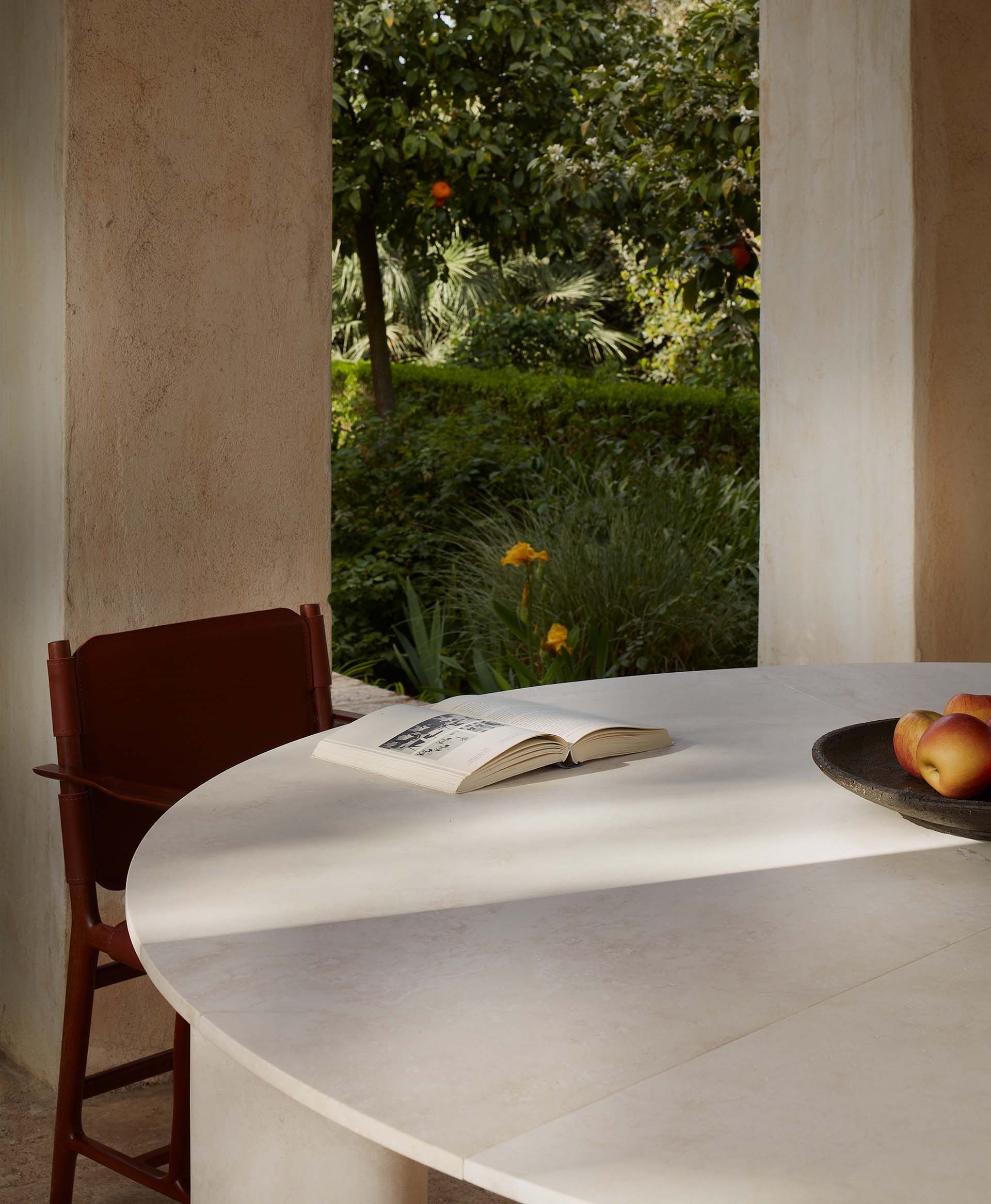 Giotto Table | Exteta