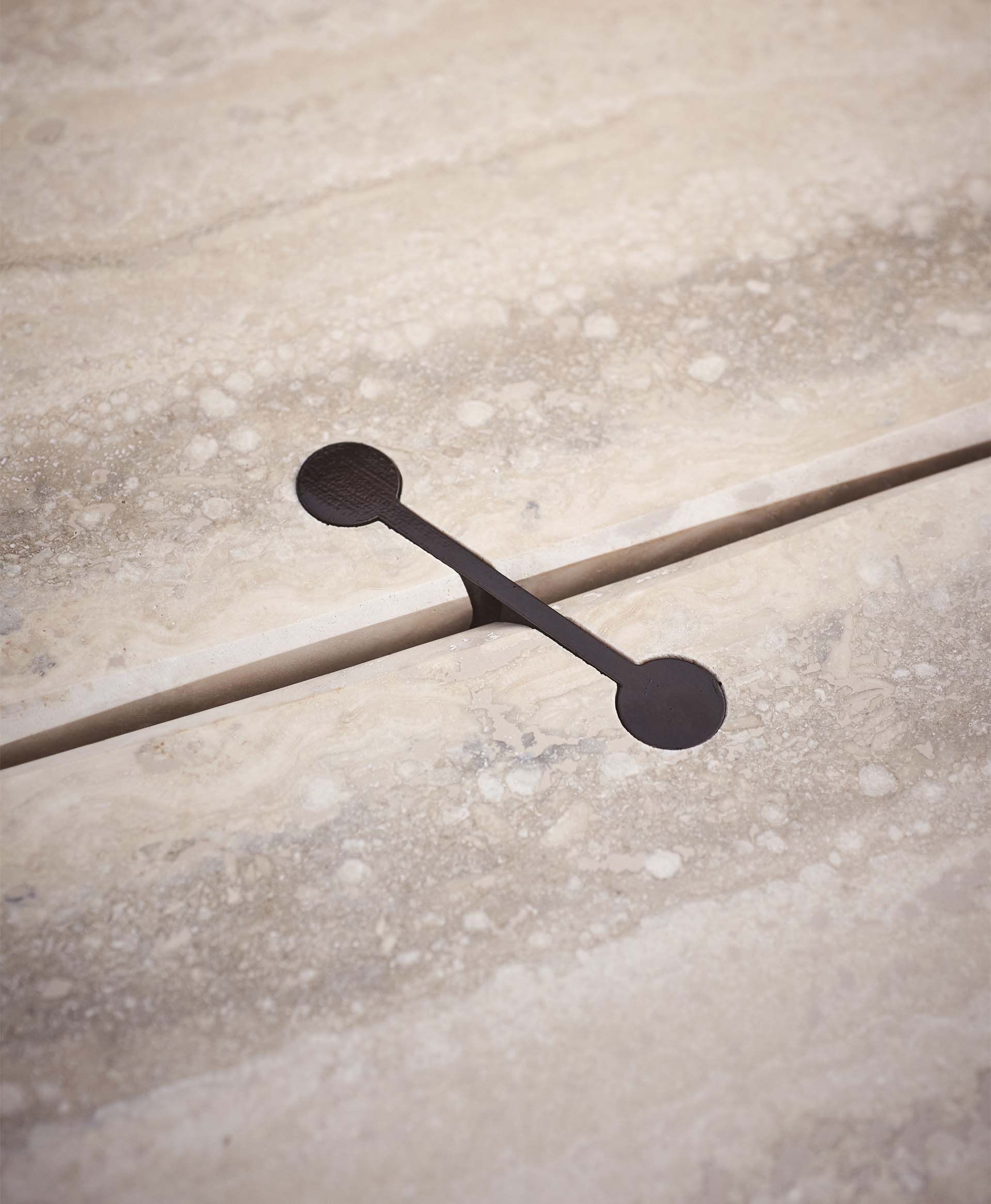 10th Joint Stone Dining Table | Exteta