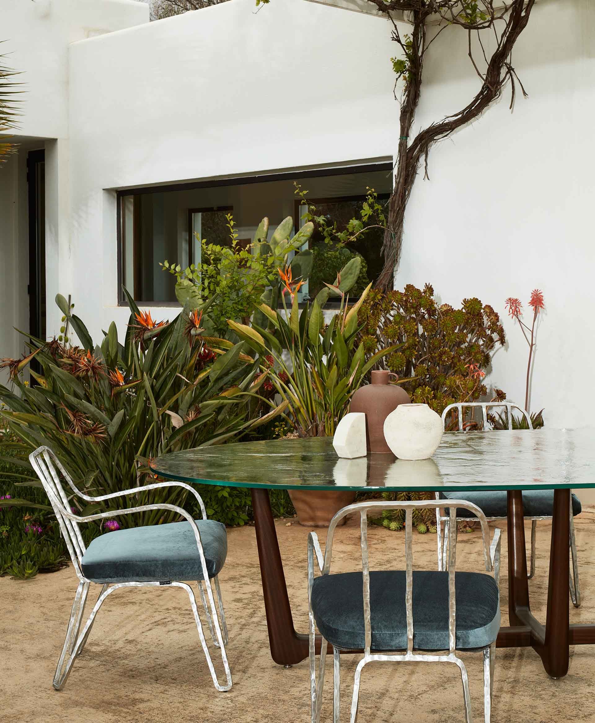 Sunset Dining Table | Exteta