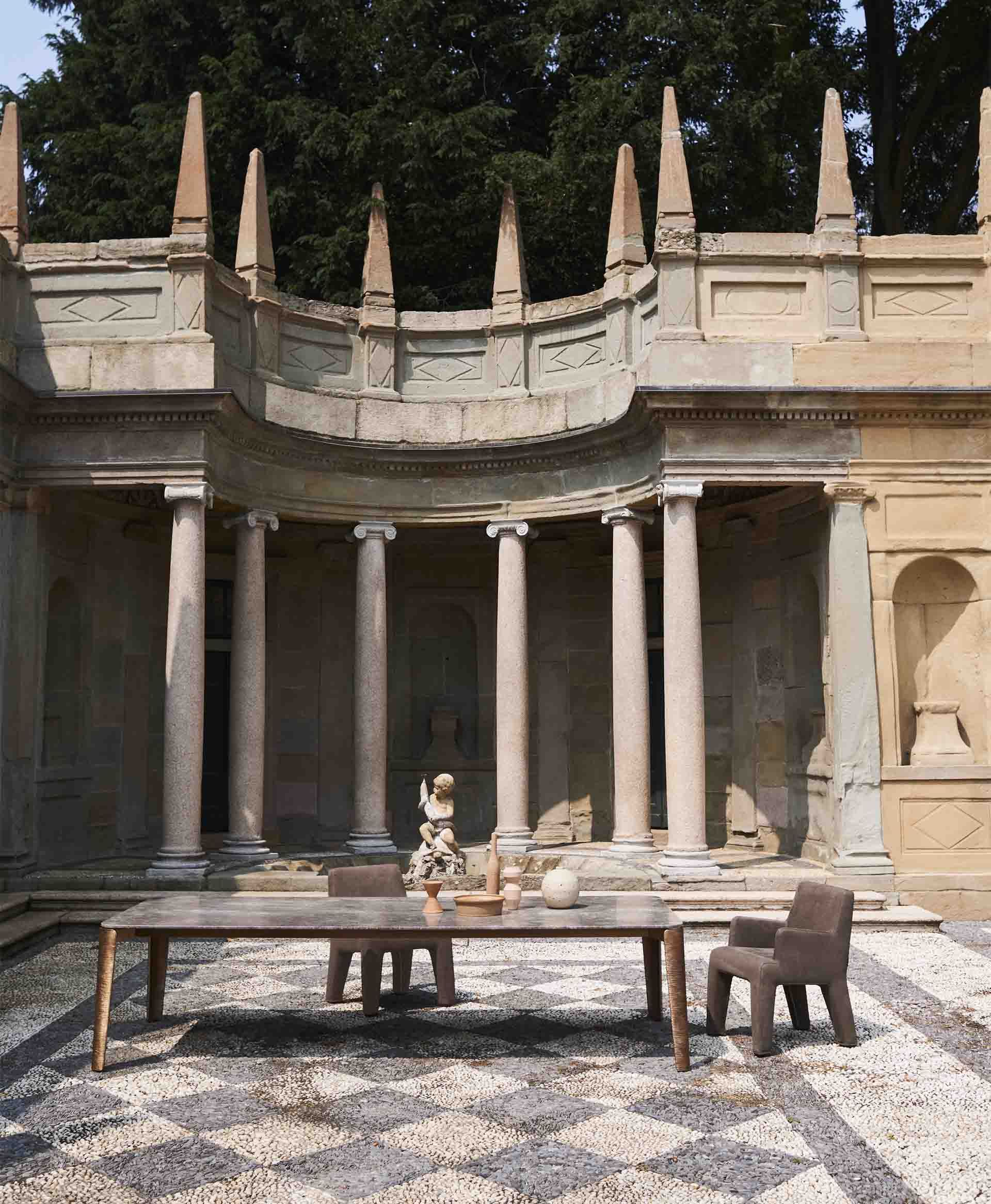 Moonlight Dining Table | Exteta