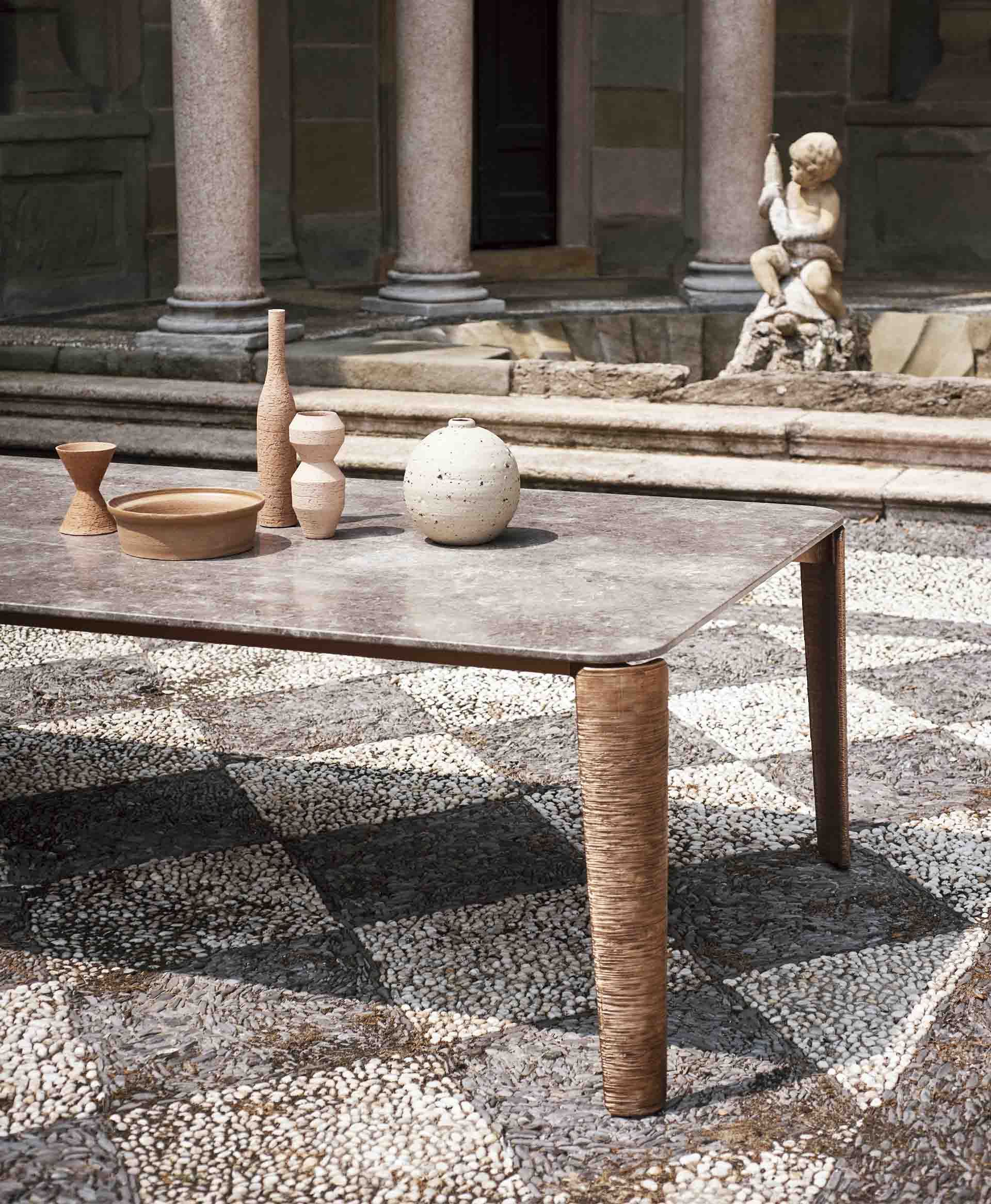 Moonlight Dining Table | Exteta