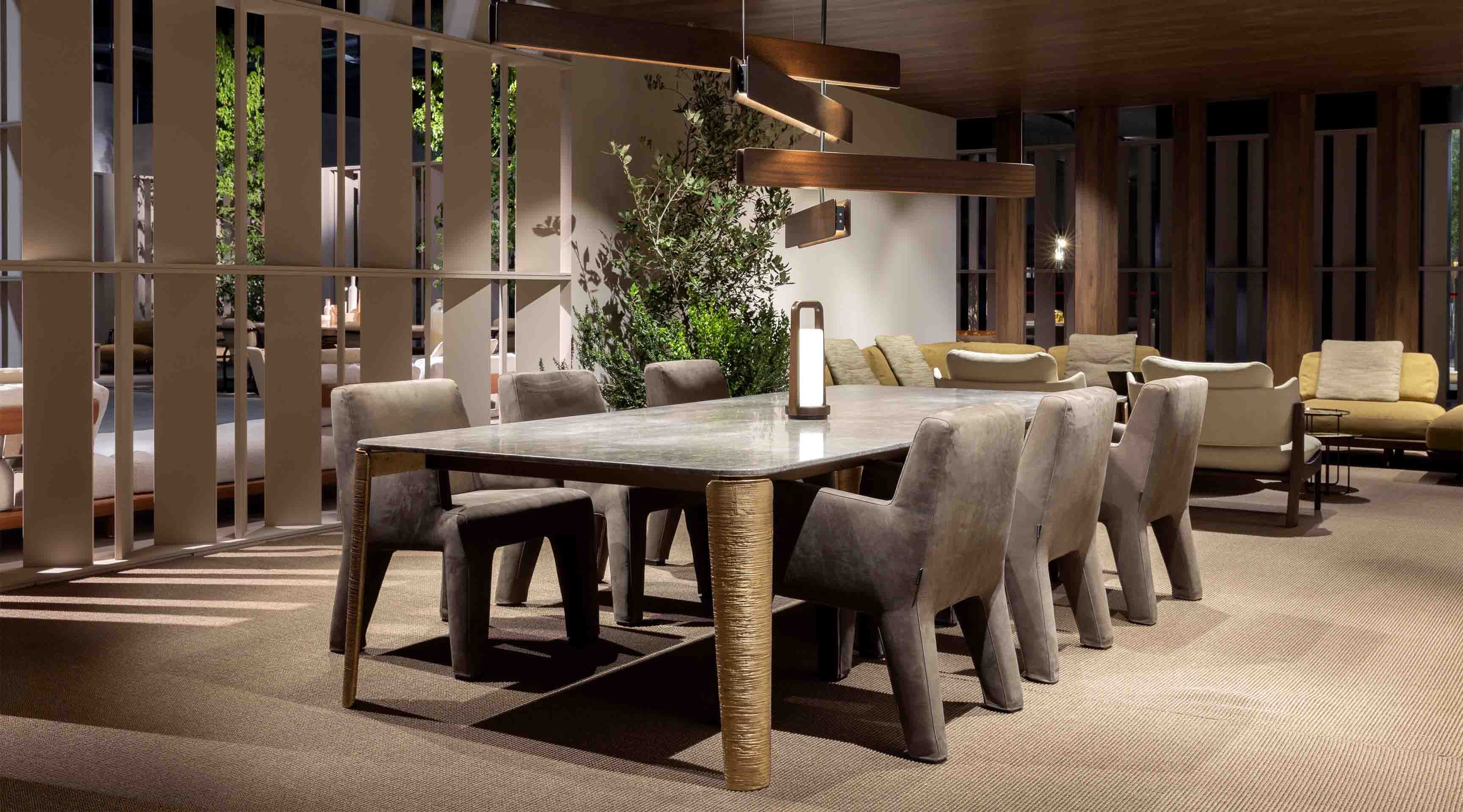 Moonlight Dining Table | Exteta